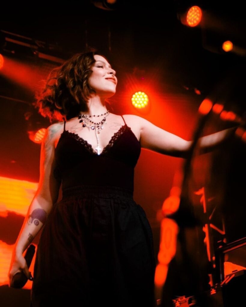 Ensaio da Pitty se transforma em show gratuito em São Paulo - Glamurama