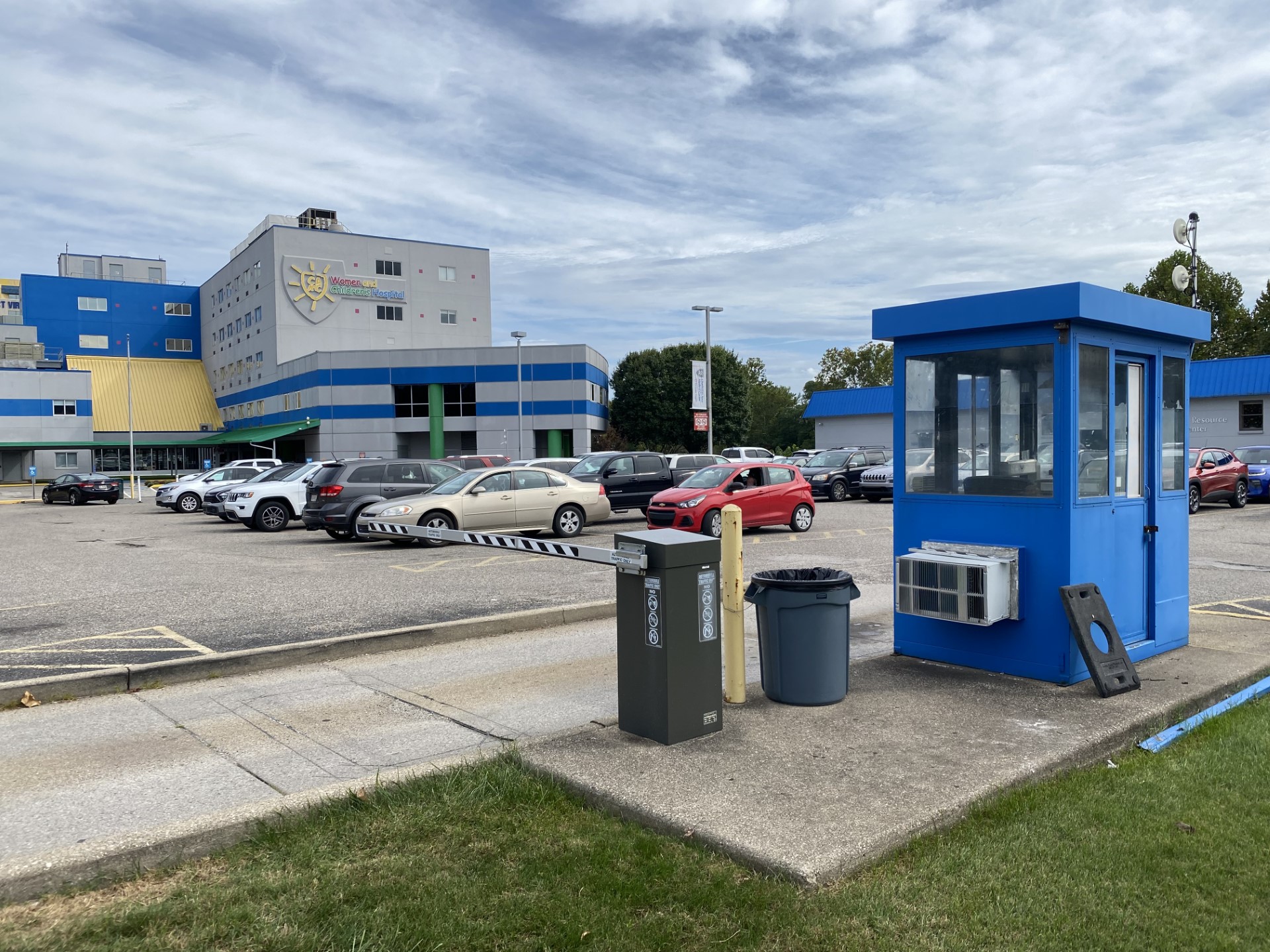 CAMC going to free parking at Charleston operations - WV MetroNews
