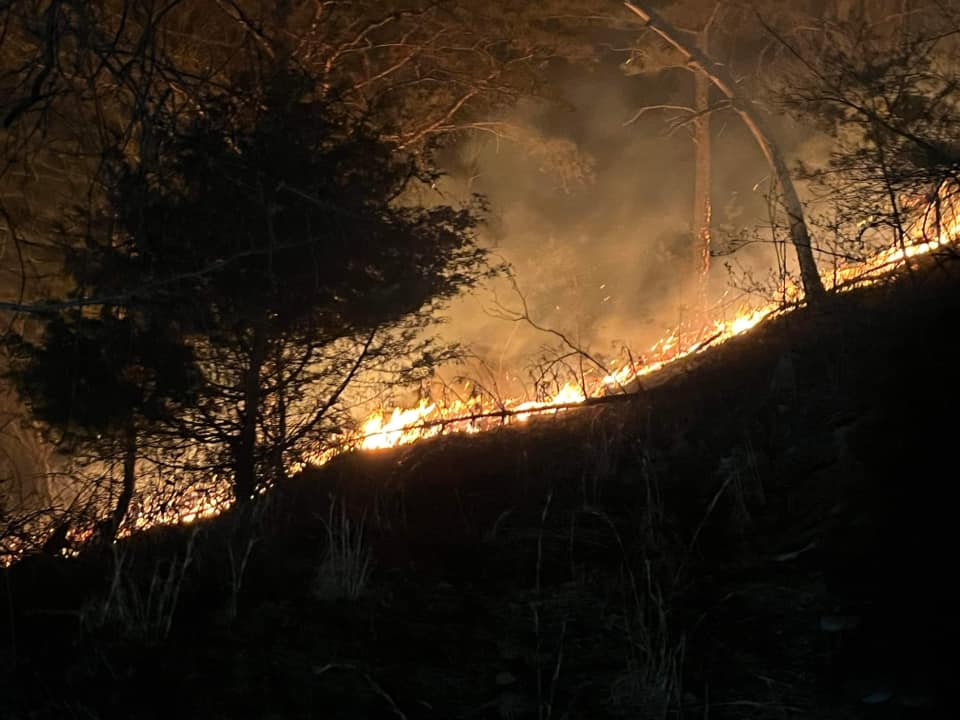 Brush fires sweeping across Central, Southern West Virginia - WV MetroNews