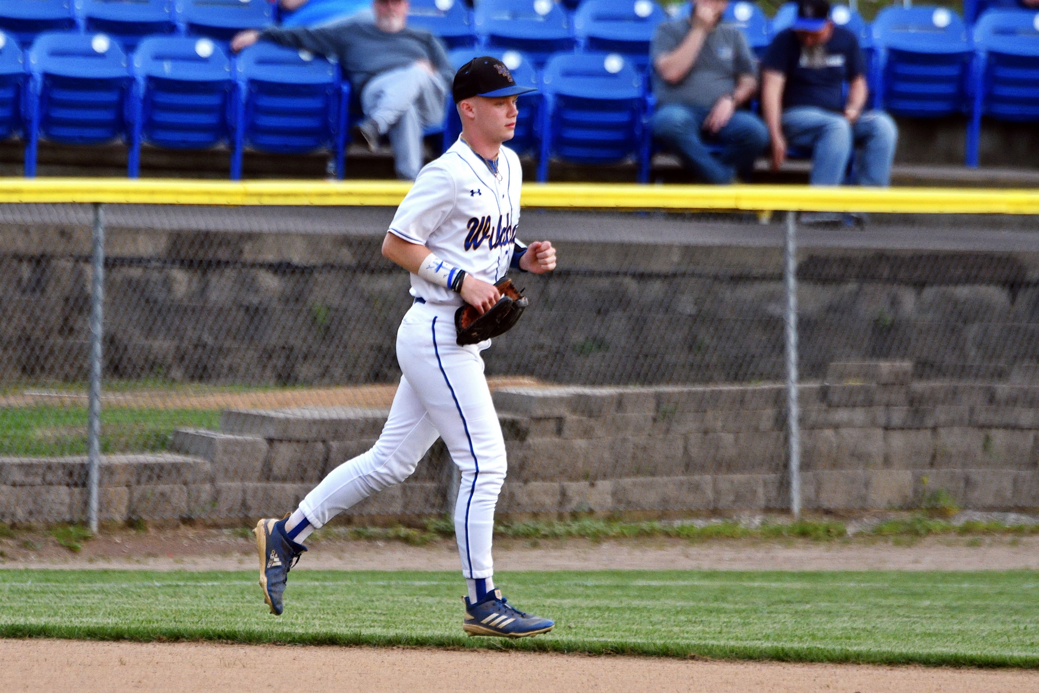 Photo gallery: Logan defeats Chapmanville, 10-0 - WV MetroNews
