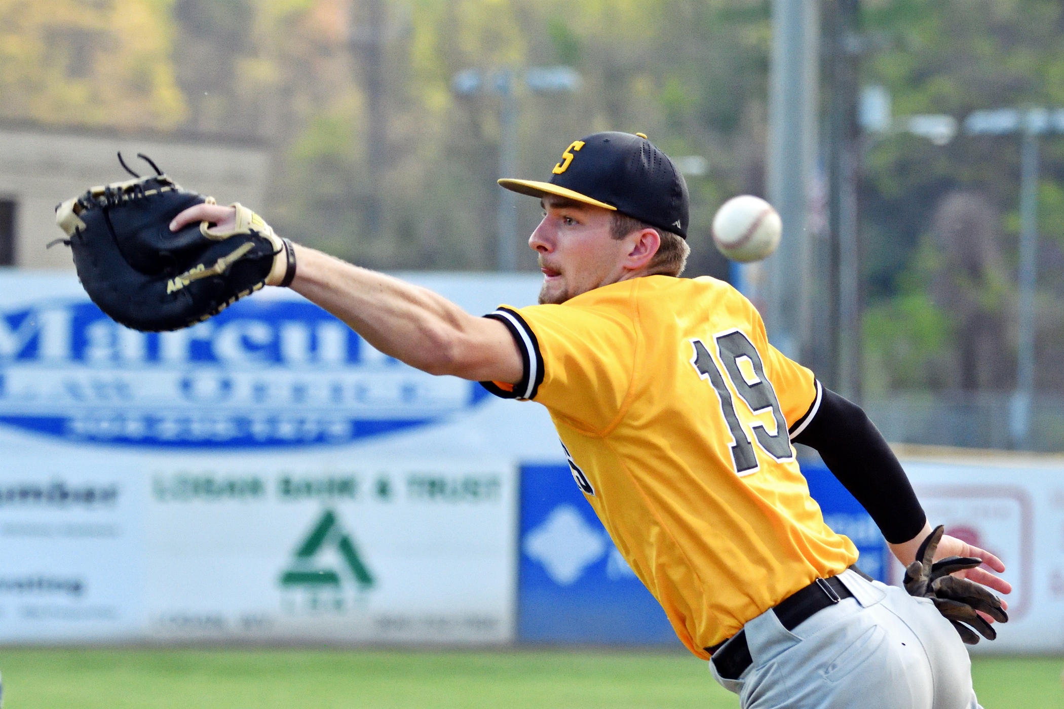 Photo gallery: Logan defeats Scott, 3-2 - WV MetroNews