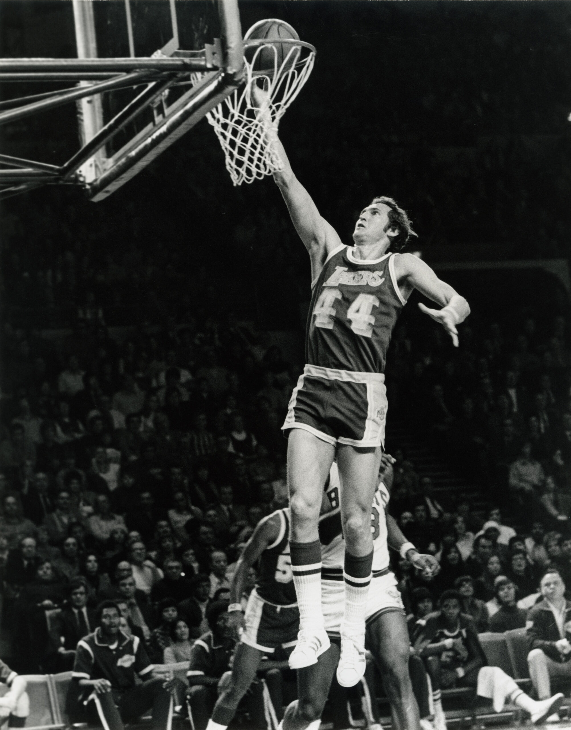 The world of basketball commemorates the life and career of Jerry West ...