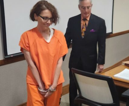 Former pharmacist charged in husband's insulin death gets new trial ...