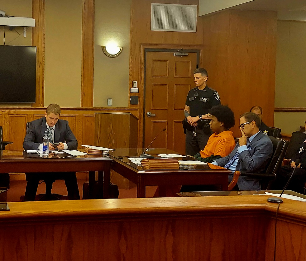 Charleston teenager sentenced to life in prison for a tobacco shop ...