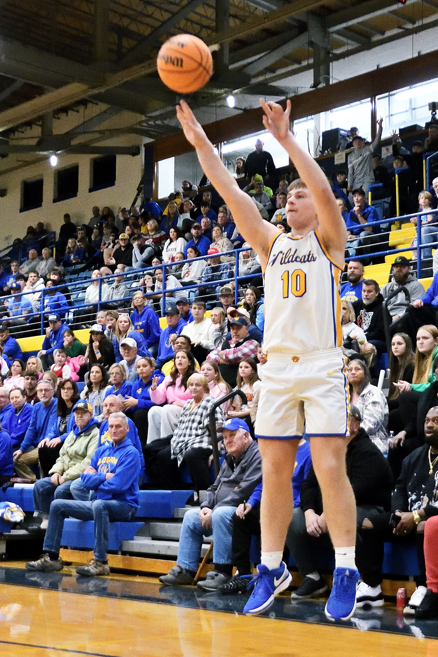 20241221.1688.CBM0337.B8v_CRHS-Logan.dsz - WV MetroNews