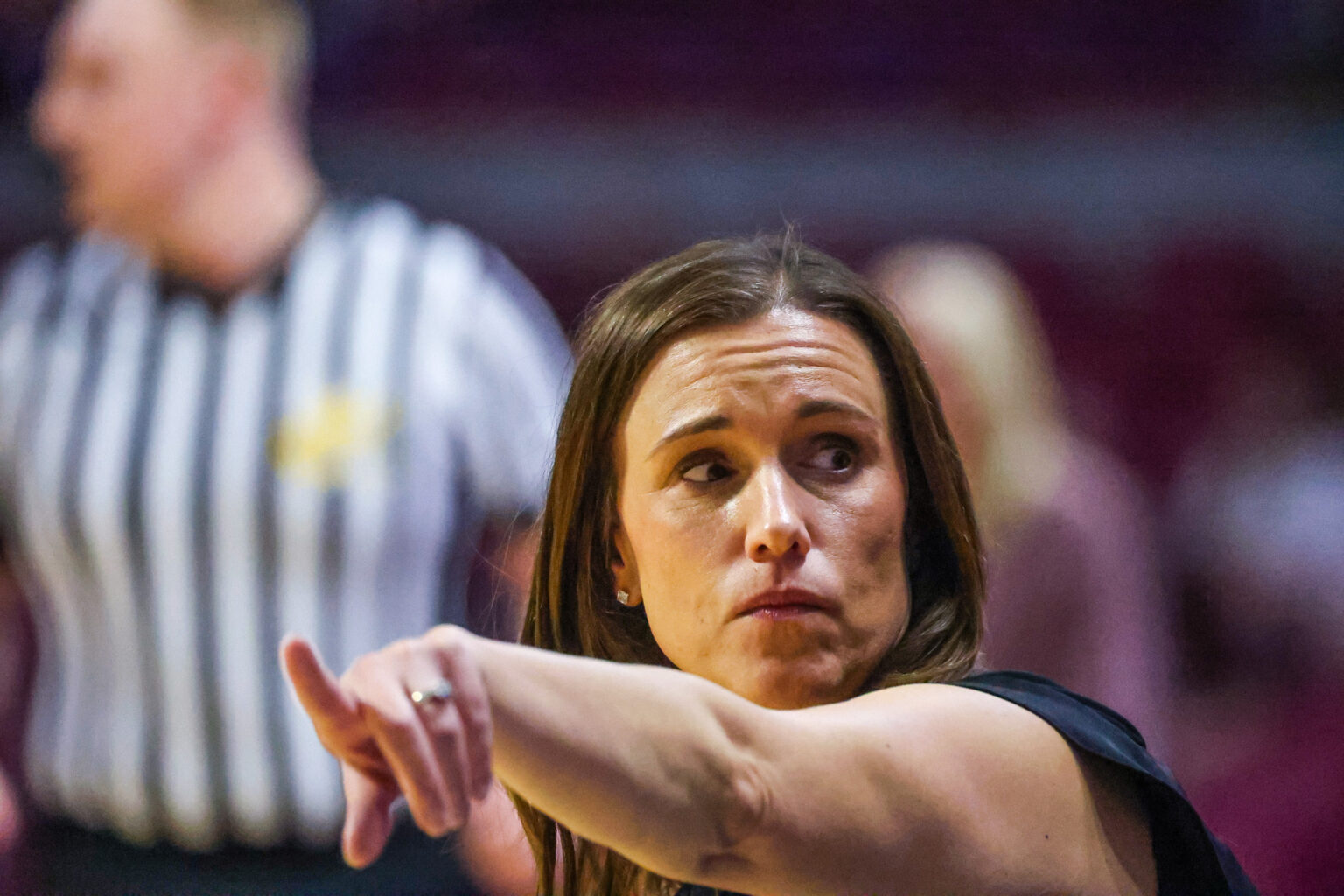 Another strong start for Maroon Knights helps lead the way in 83-49 ...