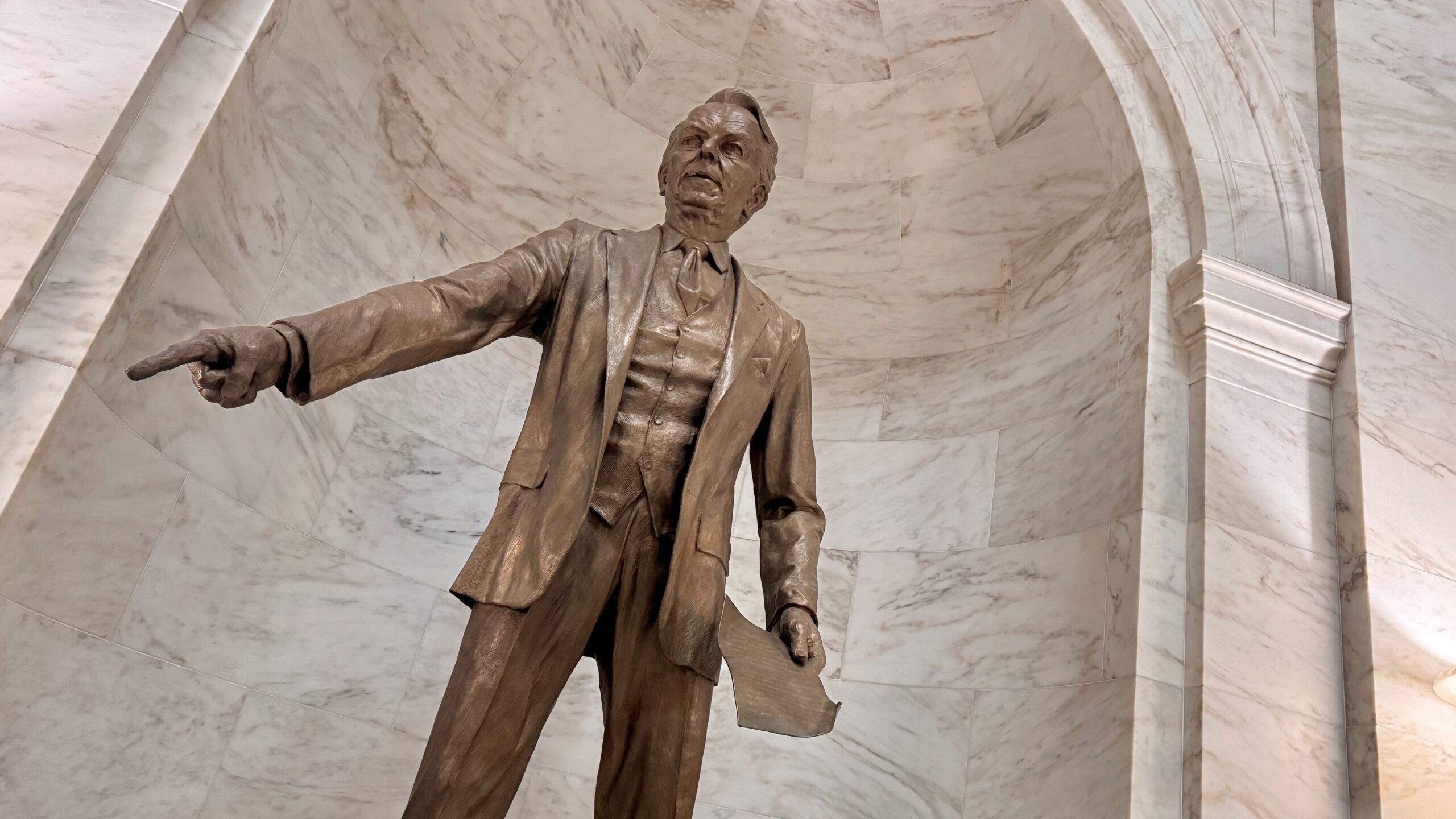 Former staffers defend Byrd statue - WV MetroNews