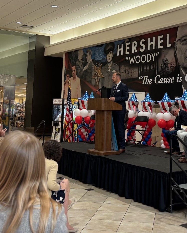 Mural dedicated to WW2 hero Hershel "Woody" Williams - WV MetroNews