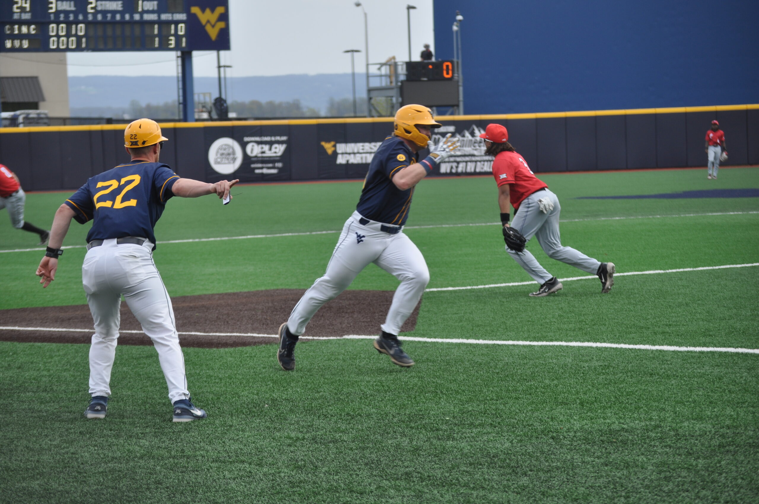 Kartsonas keys No. 24 West Virginia to 10-5 victory, series sweep of ...
