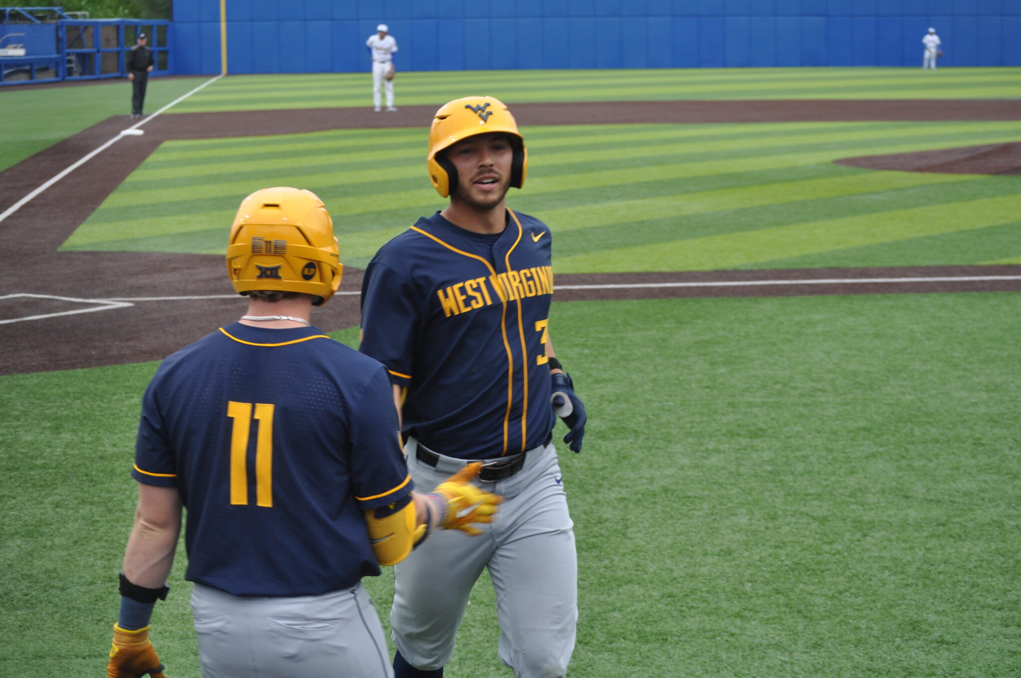 No. 12 West Virginia squanders four-run lead in 9th, falls 10-9 at Pitt ...