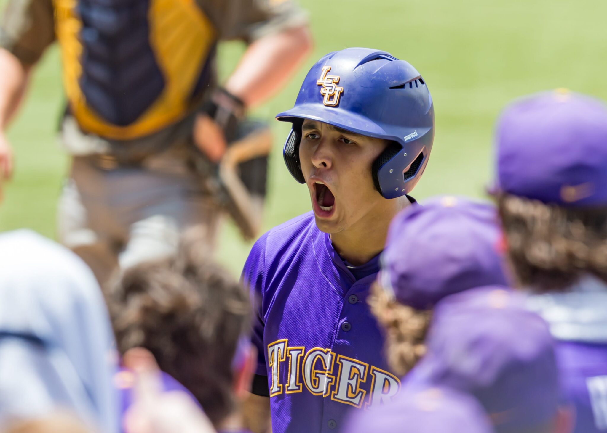 LSU belts two grand slams, tops West Virginia 16-9 in Super Regional ...
