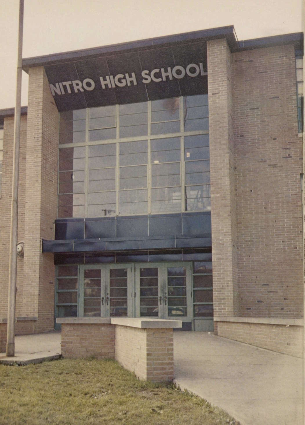 Days numbered for former Nitro High School building - WV MetroNews