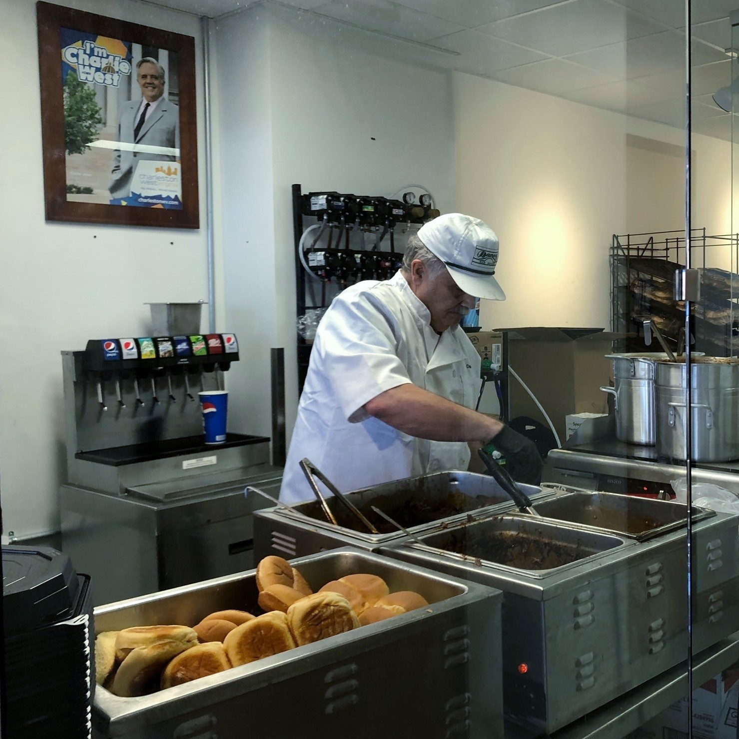 Former Mayors BBQ joint to reopen in Charleston - WV MetroNews