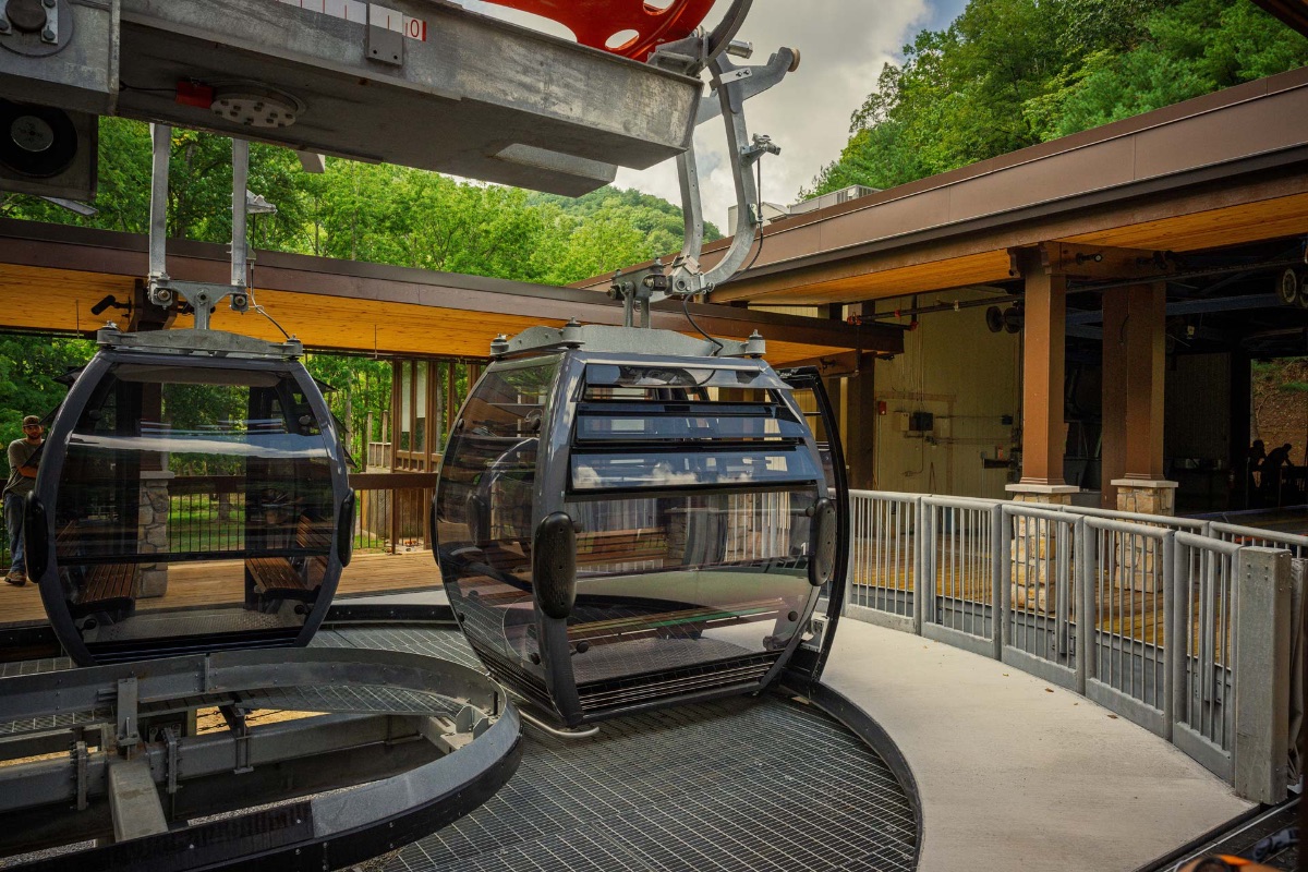 Pipestem tram reopens after multi-million dollar rebuild - WV MetroNews