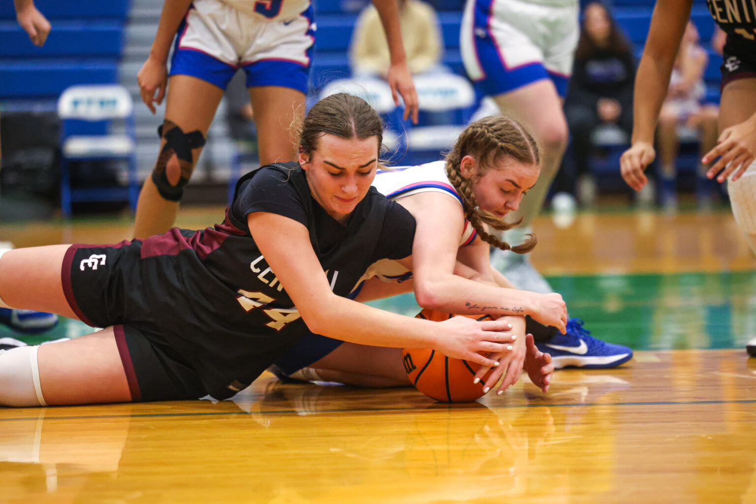 Maroon Knights pull away from Minutemaids, 64-49 - WV MetroNews