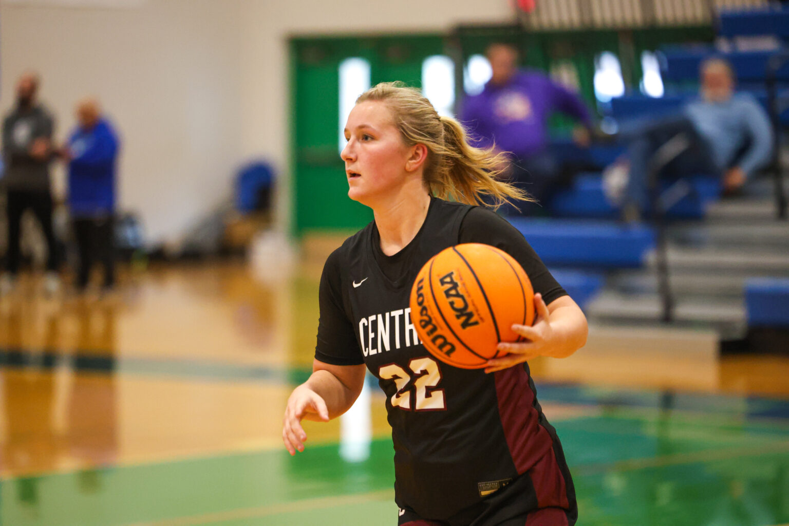 Maroon Knights pull away from Minutemaids, 64-49 - WV MetroNews