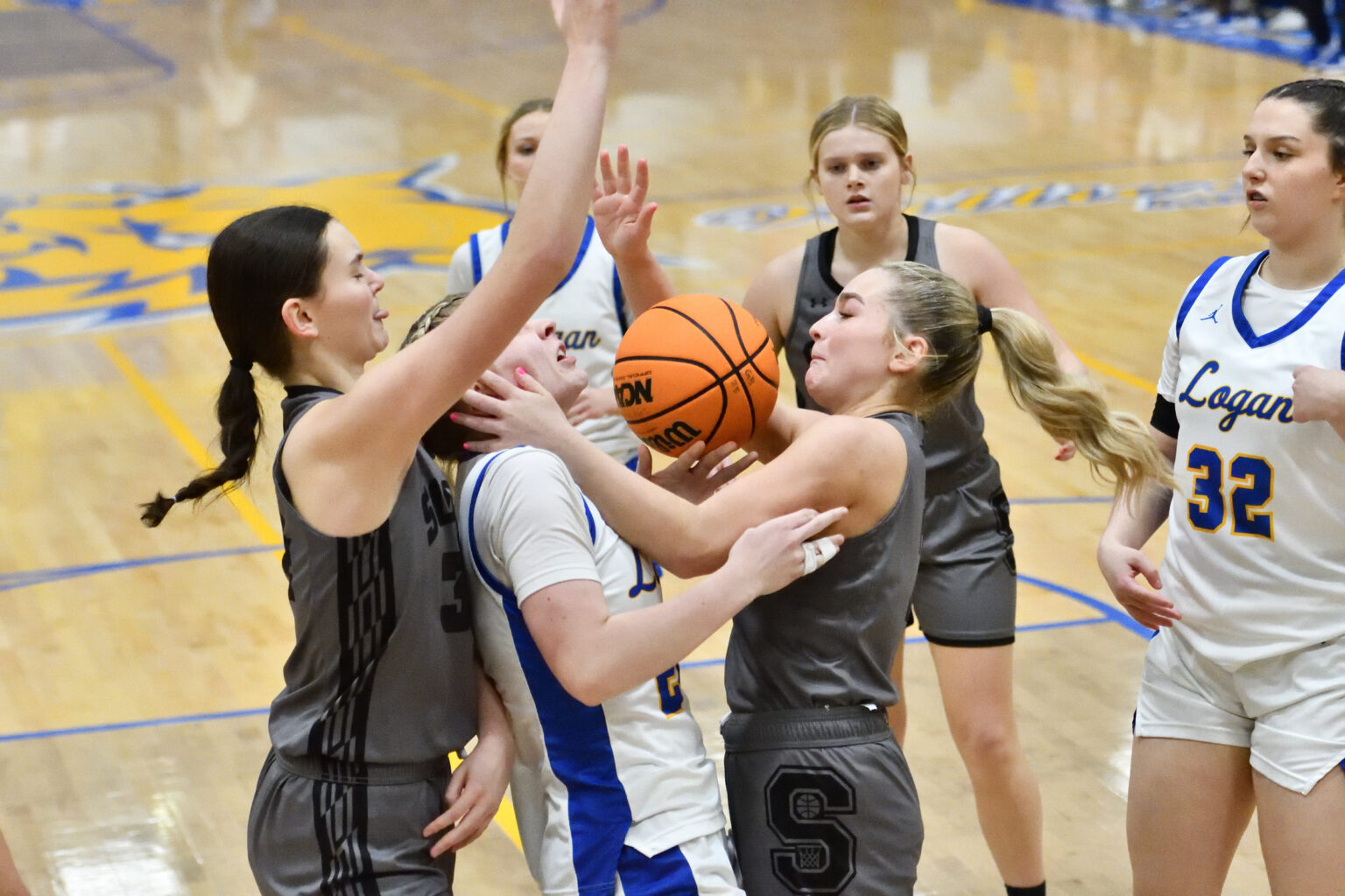 Photo gallery: Logan defeats Scott, 70-46 - WV MetroNews