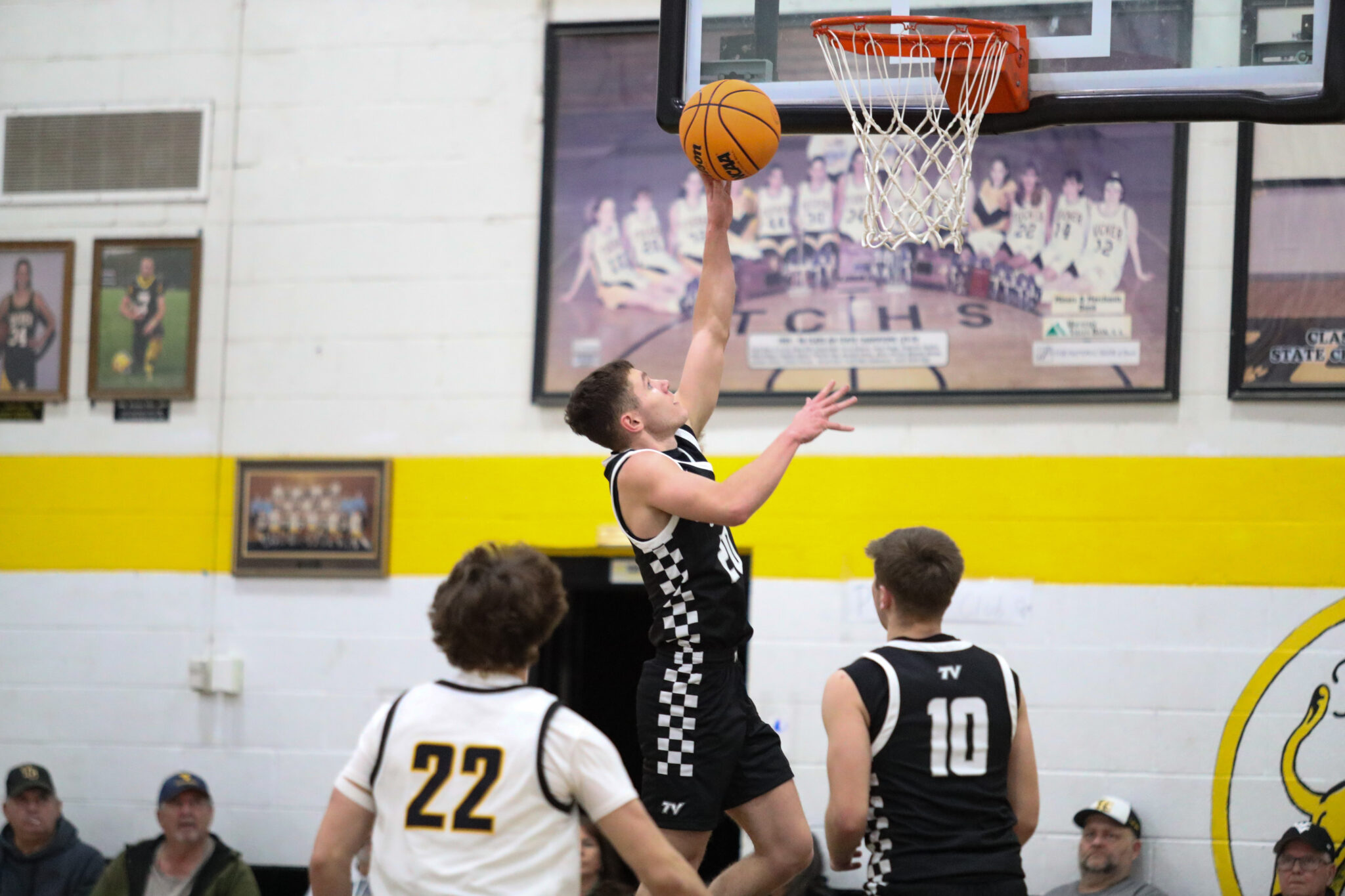 Photo gallery: Tug Valley defeats Tucker County, 66-65 in state final ...