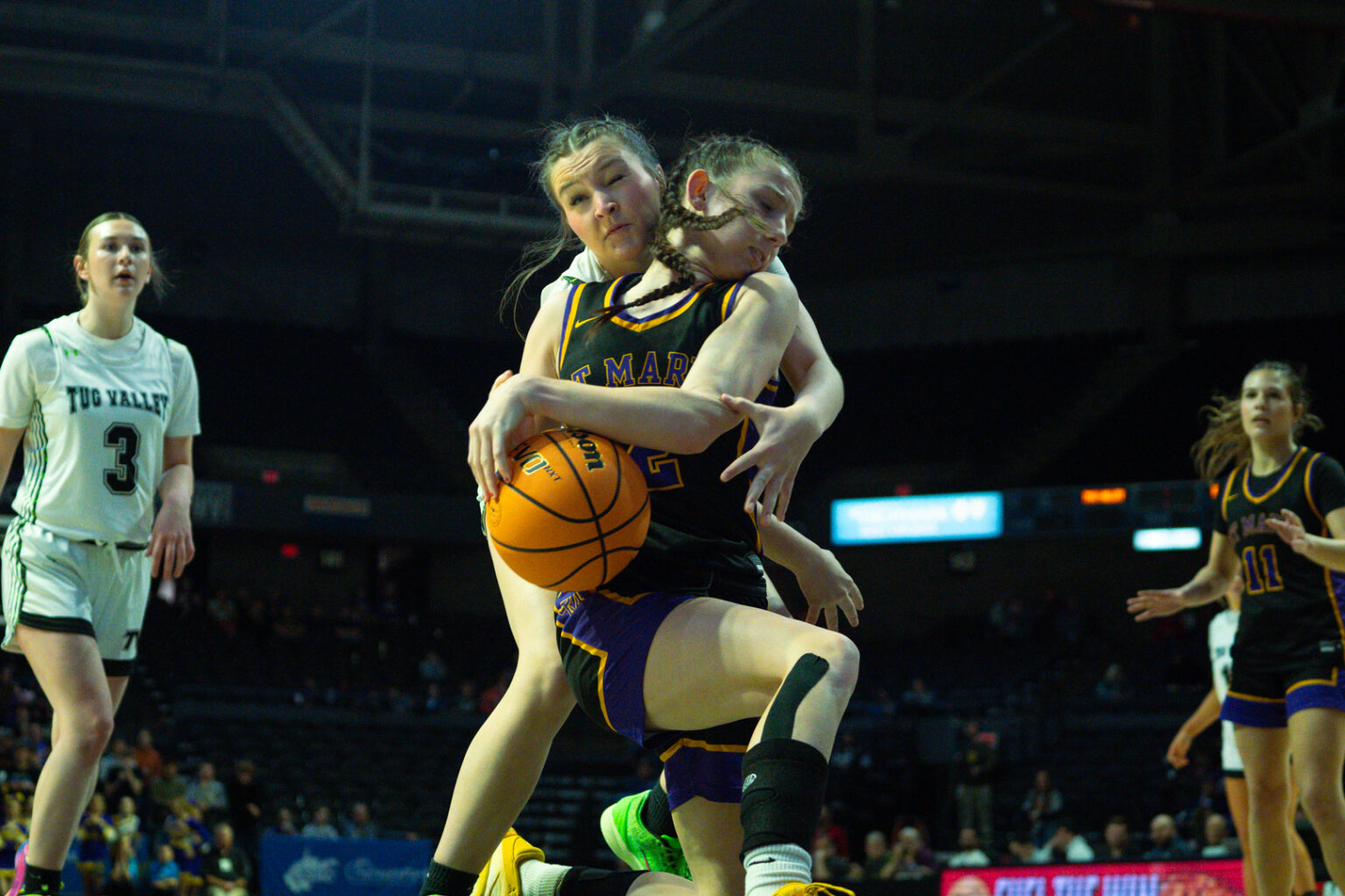 St. Marys scores final 5 points to slip by Tug Valley 52-50 for spot in ...