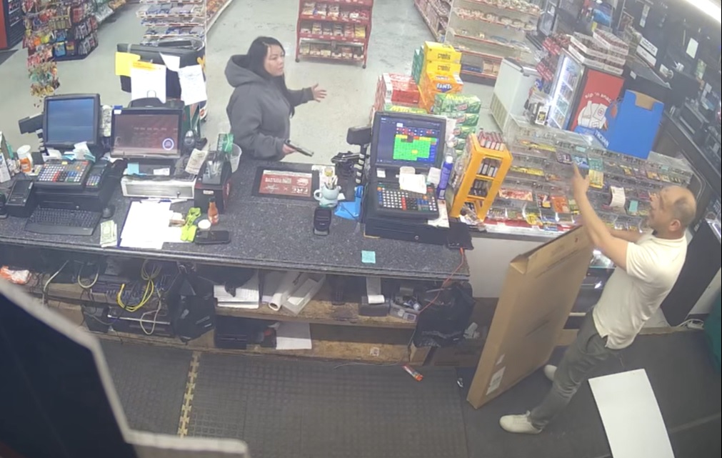 Woman arrested after attempted armed robbery; shots fired at Lincoln ...